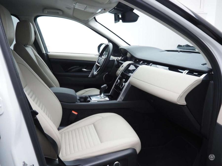 Balts Land Rover Discovery 2021 Viļņa, ar dzinēja tilpumu 2.00 L un nobraukumu 80 tūkst. km par 22500 €, foto 12 vietnē AUTOMOTO.COM.LV