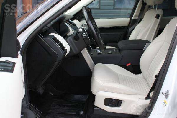 White Land Rover Discovery 2021 in Riga, with an engine capacity of 3.00 L and mileage of 75 thousand km for 37200 €, photo 10 on AUTOMOTO.COM.LV