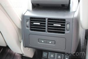 White Land Rover Discovery 2021 in Riga, with an engine capacity of 3.00 L and mileage of 75 thousand km for 37200 €, photo 23 on AUTOMOTO.COM.LV