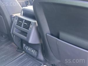 Balts Land Rover Discovery 2022 Rīga, ar dzinēja tilpumu 3.00 L un nobraukumu 97 tūkst. km par 33500 €, foto 15 vietnē AUTOMOTO.COM.LV