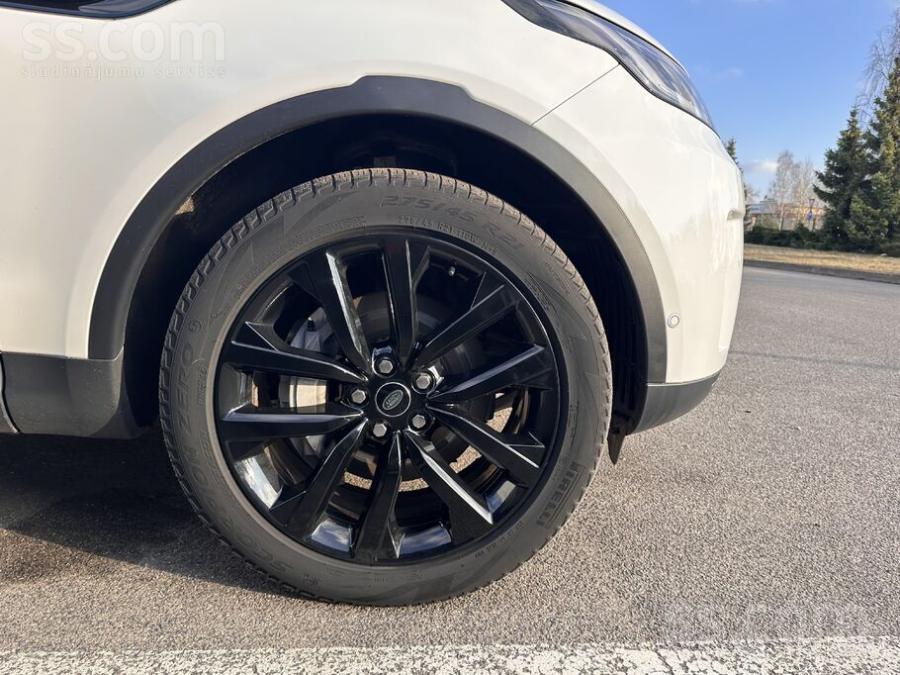 Balts Land Rover Discovery 2022 Rīga, ar dzinēja tilpumu 3.00 L un nobraukumu 97 tūkst. km par 33500 €, foto 21 vietnē AUTOMOTO.COM.LV