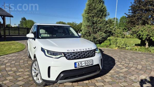 White Land Rover Discovery 2022 in Riga, with an engine capacity of 3.00 L and mileage of 70 thousand km for 45000 €, photo 1 on AUTOMOTO.COM.LV