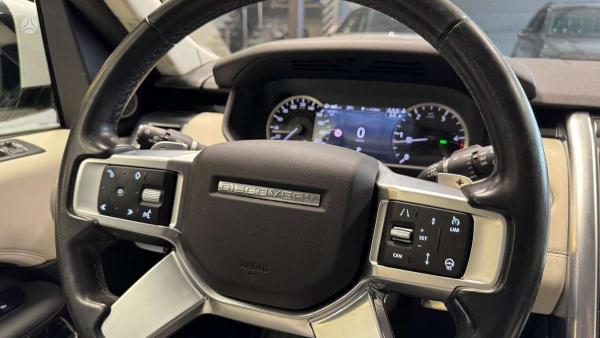 Balts Land Rover Discovery 2022 Rīga, ar dzinēja tilpumu 3.00 L un nobraukumu 81 tūkst. km par 32990 €, foto 10 vietnē AUTOMOTO.COM.LV