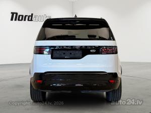White Land Rover Discovery 2024 in Tallinn, with an engine capacity of 3.00 L and mileage of 89 thousand km for 59900 €, photo 5 on AUTOMOTO.COM.LV