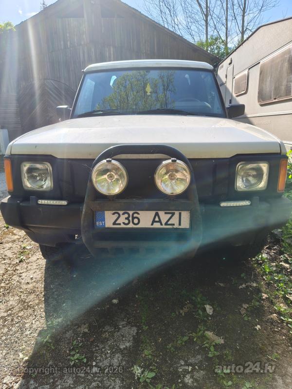 Balts Land Rover Discovery 1994 Rakvere, ar dzinēja tilpumu 2.50 L un nobraukumu 138 tūkst. km par 6800 €, foto 2 vietnē AUTOMOTO.COM.LV