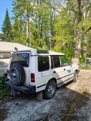 Balts Land Rover Discovery 1994 Rakvere, ar dzinēja tilpumu 2.50 L un nobraukumu 138 tūkst. km par 6800 €, foto 4 vietnē AUTOMOTO.COM.LV