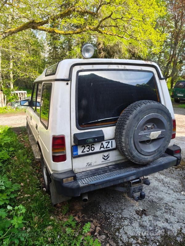 Balts Land Rover Discovery 1994 Rakvere, ar dzinēja tilpumu 2.50 L un nobraukumu 138 tūkst. km par 6800 €, foto 4 vietnē AUTOMOTO.COM.LV