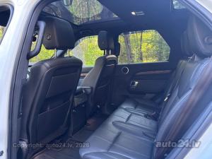 Balts Land Rover Discovery 2018 Tallina, ar dzinēja tilpumu 3.00 L un nobraukumu 134 tūkst. km par 28900 €, foto 11 vietnē AUTOMOTO.COM.LV
