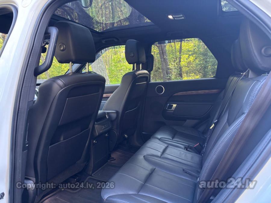 Balts Land Rover Discovery 2018 Tallina, ar dzinēja tilpumu 3.00 L un nobraukumu 134 tūkst. km par 28900 €, foto 11 vietnē AUTOMOTO.COM.LV