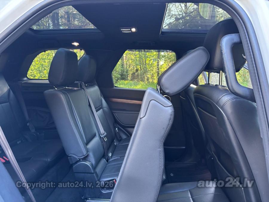Balts Land Rover Discovery 2018 Tallina, ar dzinēja tilpumu 3.00 L un nobraukumu 134 tūkst. km par 28900 €, foto 14 vietnē AUTOMOTO.COM.LV
