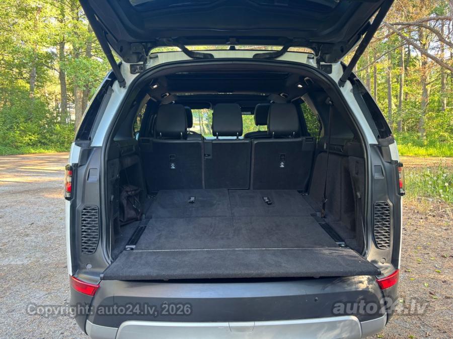 Balts Land Rover Discovery 2018 Tallina, ar dzinēja tilpumu 3.00 L un nobraukumu 134 tūkst. km par 28900 €, foto 16 vietnē AUTOMOTO.COM.LV