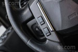 Dzeltens Land Rover Discovery 2005 Rīga, ar dzinēja tilpumu 2.70 L un nobraukumu 0 tūkst. km par 3495 €, foto 20 vietnē AUTOMOTO.COM.LV