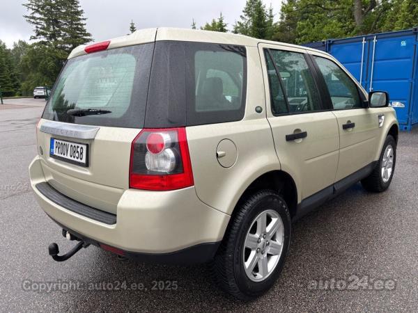 Smilšu krāsa Land Rover Freelander 2009 Paide, ar dzinēja tilpumu 2.20 L un nobraukumu 248 tūkst. km par 6990 €, foto 5 vietnē AUTOMOTO.COM.LV