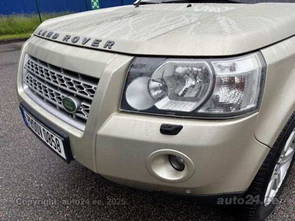 Smilšu krāsa Land Rover Freelander 2009 Paide, ar dzinēja tilpumu 2.20 L un nobraukumu 248 tūkst. km par 6990 €, foto 7 vietnē AUTOMOTO.COM.LV