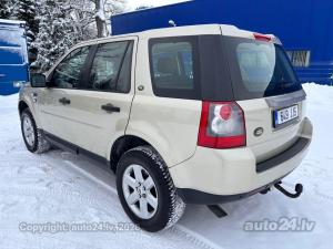 Smilšu krāsa Land Rover Freelander 2009 Paide, ar dzinēja tilpumu 2.20 L un nobraukumu 259 tūkst. km par 6590 €, foto 4 vietnē AUTOMOTO.COM.LV