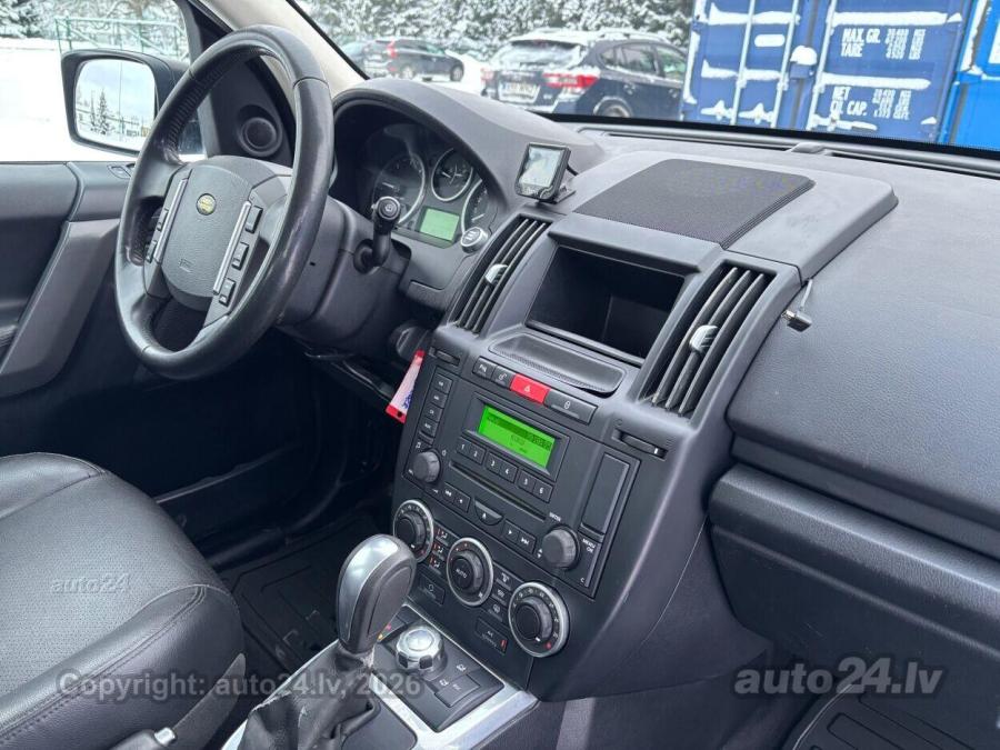 Smilšu krāsa Land Rover Freelander 2009 Paide, ar dzinēja tilpumu 2.20 L un nobraukumu 259 tūkst. km par 6590 €, foto 8 vietnē AUTOMOTO.COM.LV