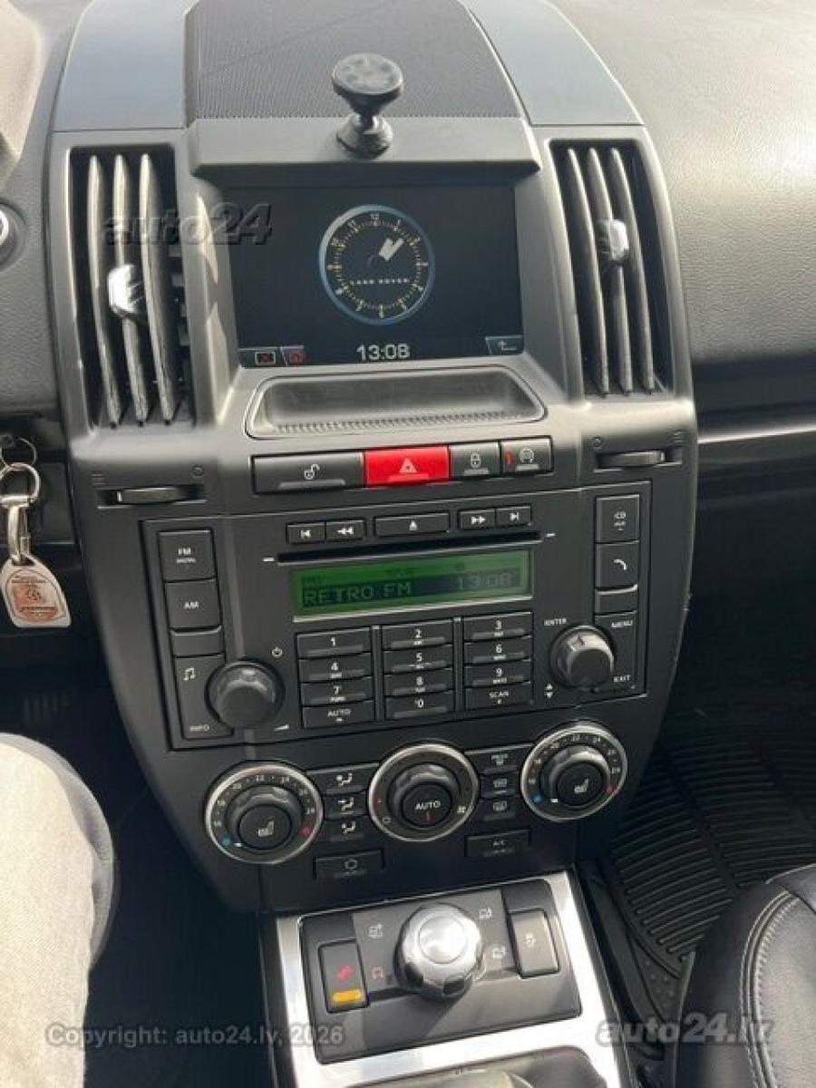 Smilšu krāsa Land Rover Freelander 2012 Tallina, ar dzinēja tilpumu 2.20 L un nobraukumu 269 tūkst. km par 6900 €, foto 9 vietnē AUTOMOTO.COM.LV