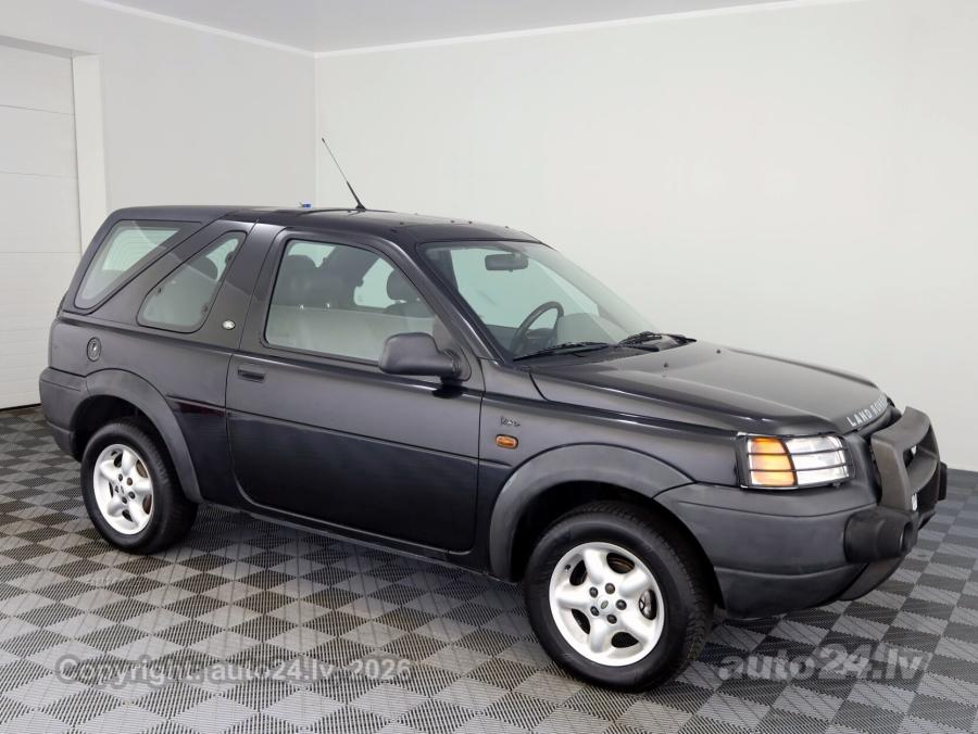 Black Land Rover Freelander 1999 in Tallinn, with an engine capacity of 2.00 L and mileage of 297 thousand km for 1299 €, photo 1 on AUTOMOTO.COM.LV