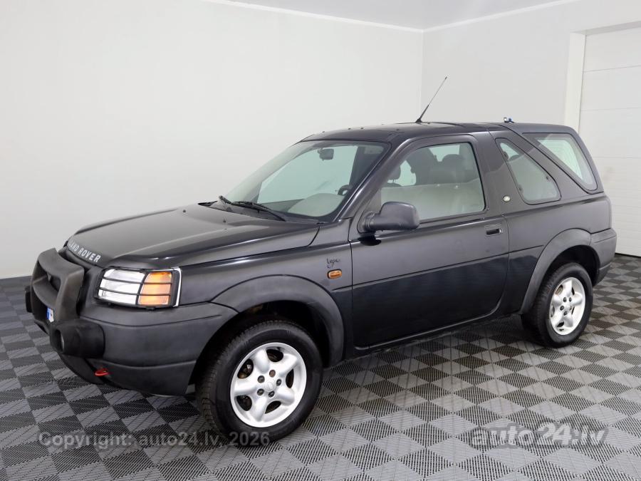 Black Land Rover Freelander 1999 in Tallinn, with an engine capacity of 2.00 L and mileage of 297 thousand km for 1299 €, photo 3 on AUTOMOTO.COM.LV