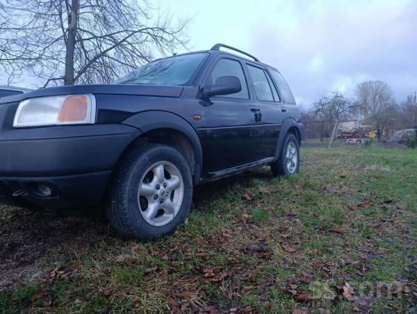 Melns Land Rover Freelander 1999 Liepāja, ar dzinēja tilpumu 1.80 L un nobraukumu 306 tūkst. km par 2500 €, foto 8 vietnē AUTOMOTO.COM.LV