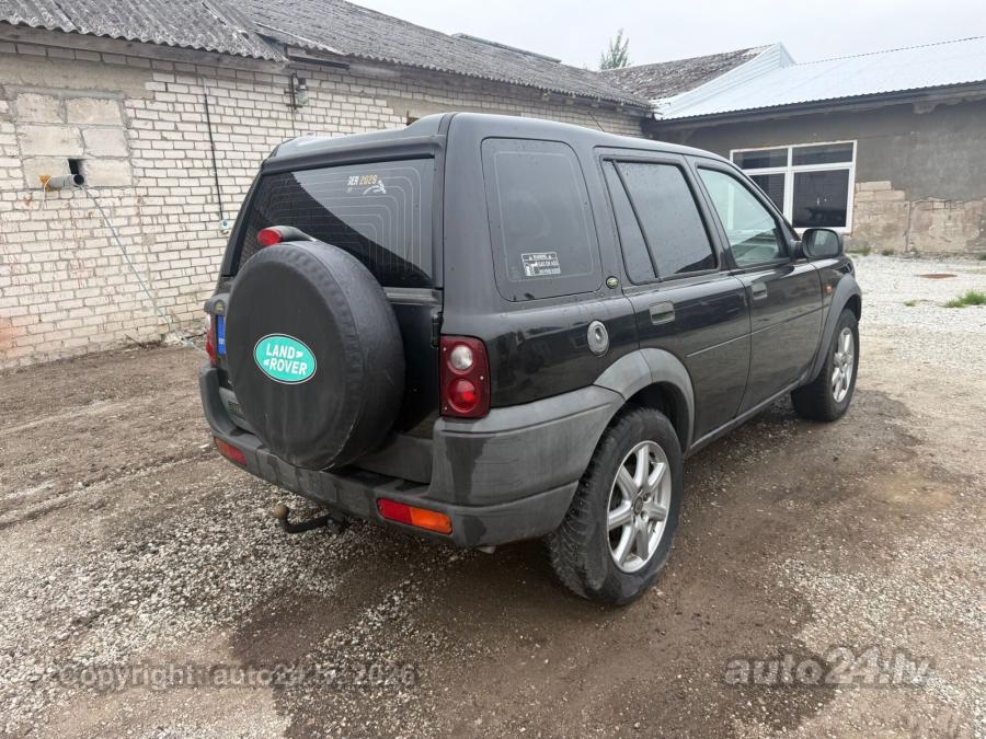 Melns Land Rover Freelander 1999 Tallina, ar dzinēja tilpumu 2.00 L un nobraukumu 0 tūkst. km par 2500 €, foto 4 vietnē AUTOMOTO.COM.LV