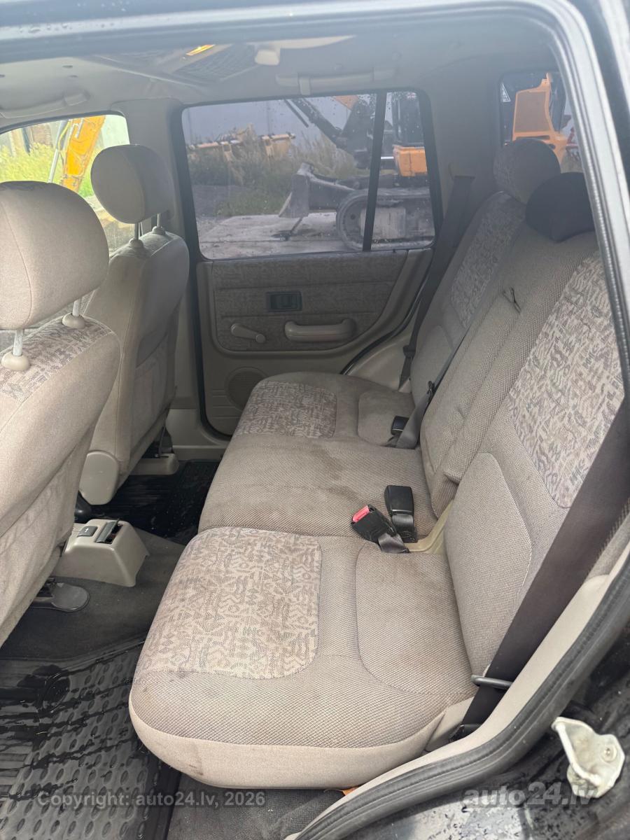 Melns Land Rover Freelander 1999 Tallina, ar dzinēja tilpumu 2.00 L un nobraukumu 0 tūkst. km par 2500 €, foto 7 vietnē AUTOMOTO.COM.LV