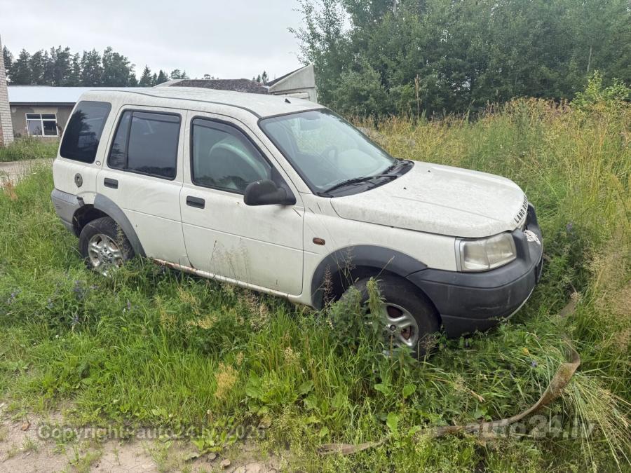 Melns Land Rover Freelander 1999 Tallina, ar dzinēja tilpumu 2.00 L un nobraukumu 0 tūkst. km par 2500 €, foto 9 vietnē AUTOMOTO.COM.LV