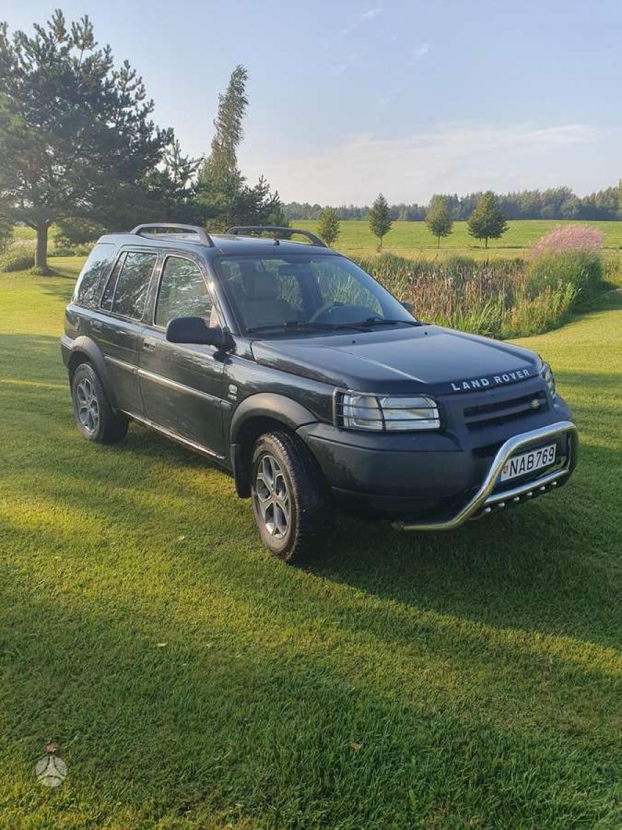 Black Land Rover Freelander 2003 in Vilnius, with an engine capacity of 2.50 L and mileage of 95 thousand km for 2500 €, photo 1 on AUTOMOTO.COM.LV