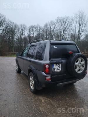 Black Land Rover Freelander 2004 in Kraslava, with an engine capacity of 2.00 L and mileage of 296 thousand km for 3100 €, photo  on AUTOMOTO.COM.LV