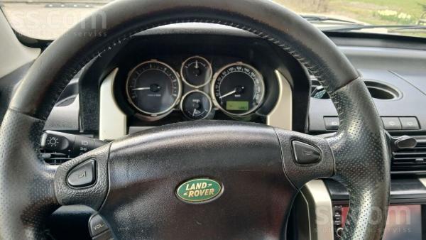 Melns Land Rover Freelander 2004 Bauska, ar dzinēja tilpumu 2.00 L un nobraukumu 340 tūkst. km par 3750 €, foto 7 vietnē AUTOMOTO.COM.LV
