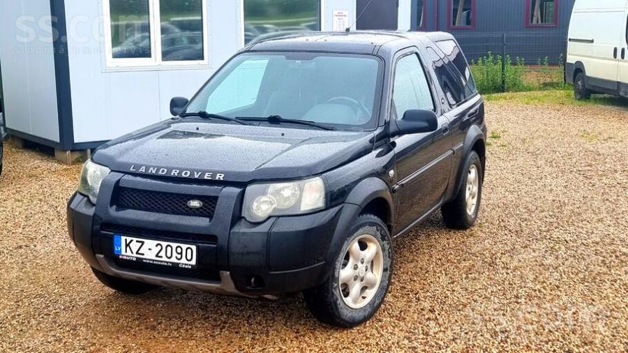 Black Land Rover Freelander 2004 in Cesis, with an engine capacity of 2.00 L and mileage of 268 thousand km for 2600 €, photo 1 on AUTOMOTO.COM.LV