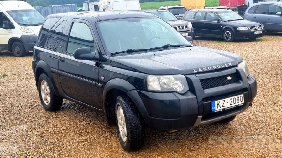 Black Land Rover Freelander 2004 in Cesis, with an engine capacity of 2.00 L and mileage of 268 thousand km for 2600 €, photo 4 on AUTOMOTO.COM.LV