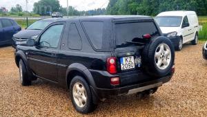 Black Land Rover Freelander 2004 in Cesis, with an engine capacity of 2.00 L and mileage of 268 thousand km for 2600 €, photo 8 on AUTOMOTO.COM.LV
