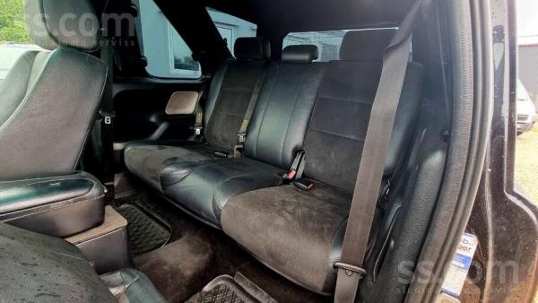 Black Land Rover Freelander 2004 in Cesis, with an engine capacity of 2.00 L and mileage of 268 thousand km for 2600 €, photo 10 on AUTOMOTO.COM.LV