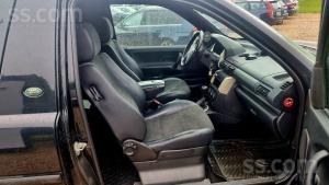 Black Land Rover Freelander 2004 in Cesis, with an engine capacity of 2.00 L and mileage of 268 thousand km for 2600 €, photo 14 on AUTOMOTO.COM.LV