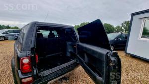 Black Land Rover Freelander 2004 in Cesis, with an engine capacity of 2.00 L and mileage of 268 thousand km for 2600 €, photo 16 on AUTOMOTO.COM.LV