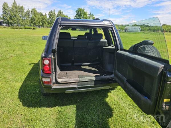 Melns Land Rover Freelander 2004 Limbaži, ar dzinēja tilpumu 2.00 L un nobraukumu 349 tūkst. km par 1800 €, foto 4 vietnē AUTOMOTO.COM.LV