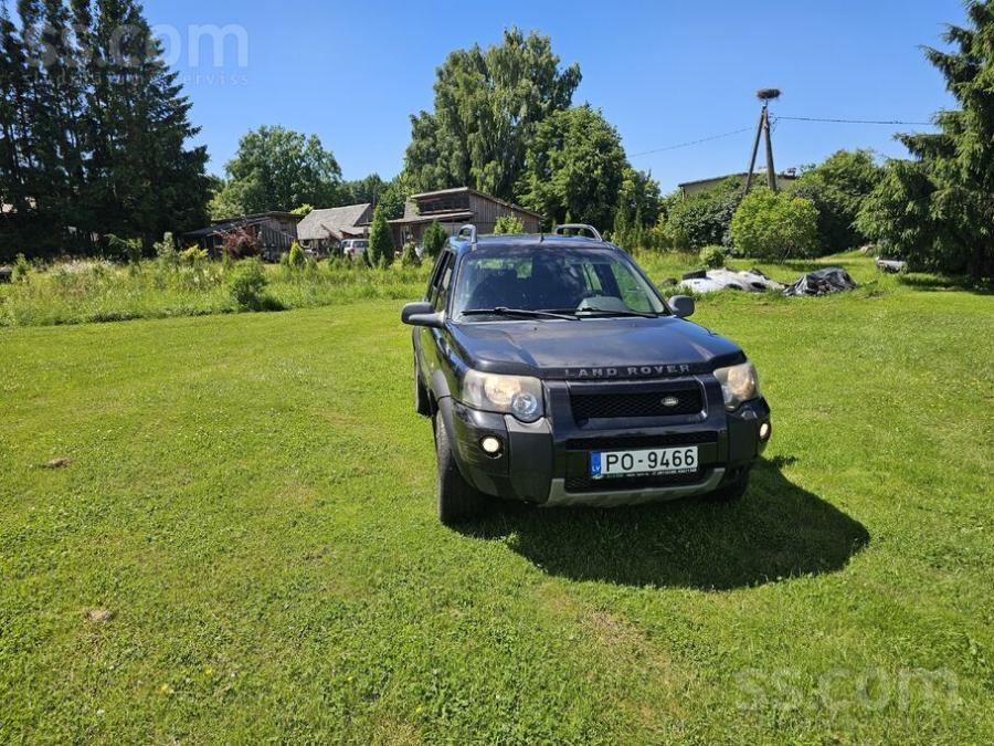 Black Land Rover Freelander 2004 in Limbazi, with an engine capacity of 2.00 L and mileage of 349 thousand km for 1800 €, photo 6 on AUTOMOTO.COM.LV