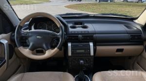 Melns Land Rover Freelander 2006 Liepāja, ar dzinēja tilpumu 2.00 L un nobraukumu 332 tūkst. km par 4400 €, foto 14 vietnē AUTOMOTO.COM.LV