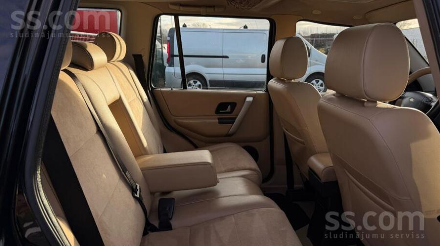 Melns Land Rover Freelander 2006 Liepāja, ar dzinēja tilpumu 2.00 L un nobraukumu 332 tūkst. km par 4400 €, foto 23 vietnē AUTOMOTO.COM.LV