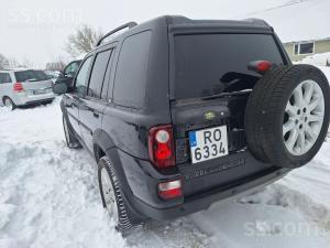 Melns Land Rover Freelander 2006 Daugavpils, ar dzinēja tilpumu 2.00 L un nobraukumu 0 tūkst. km par 5400 €, foto 5 vietnē AUTOMOTO.COM.LV