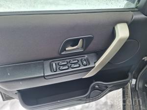 Melns Land Rover Freelander 2006 Daugavpils, ar dzinēja tilpumu 2.00 L un nobraukumu 0 tūkst. km par 5400 €, foto 8 vietnē AUTOMOTO.COM.LV