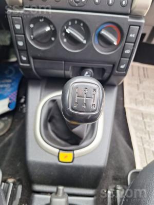 Melns Land Rover Freelander 2006 Daugavpils, ar dzinēja tilpumu 2.00 L un nobraukumu 0 tūkst. km par 5400 €, foto 13 vietnē AUTOMOTO.COM.LV