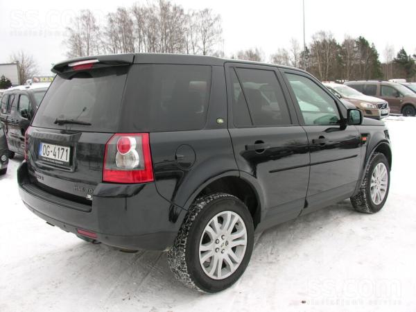 Black Land Rover Freelander 2007 in Riga, with an engine capacity of 2.20 L and mileage of 0 thousand km for 5450 €, photo 3 on AUTOMOTO.COM.LV