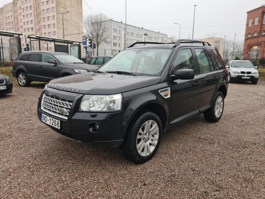 Melns Land Rover Freelander 2007 Rīga, ar dzinēja tilpumu 2.20 L un nobraukumu 321 tūkst. km par 4490 €, foto 1 vietnē AUTOMOTO.COM.LV