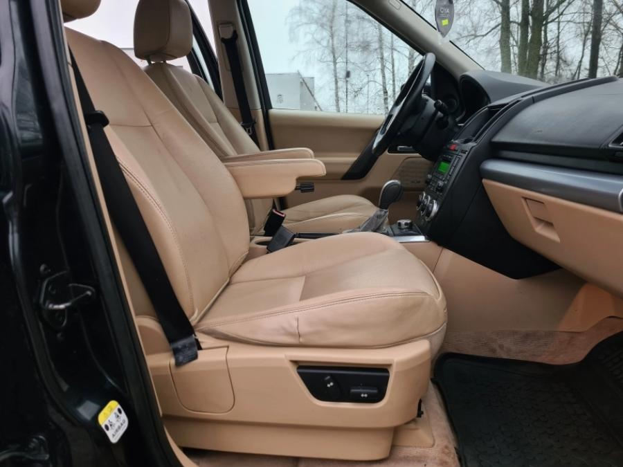 Melns Land Rover Freelander 2007 Rīga, ar dzinēja tilpumu 2.20 L un nobraukumu 321 tūkst. km par 4490 €, foto 32 vietnē AUTOMOTO.COM.LV