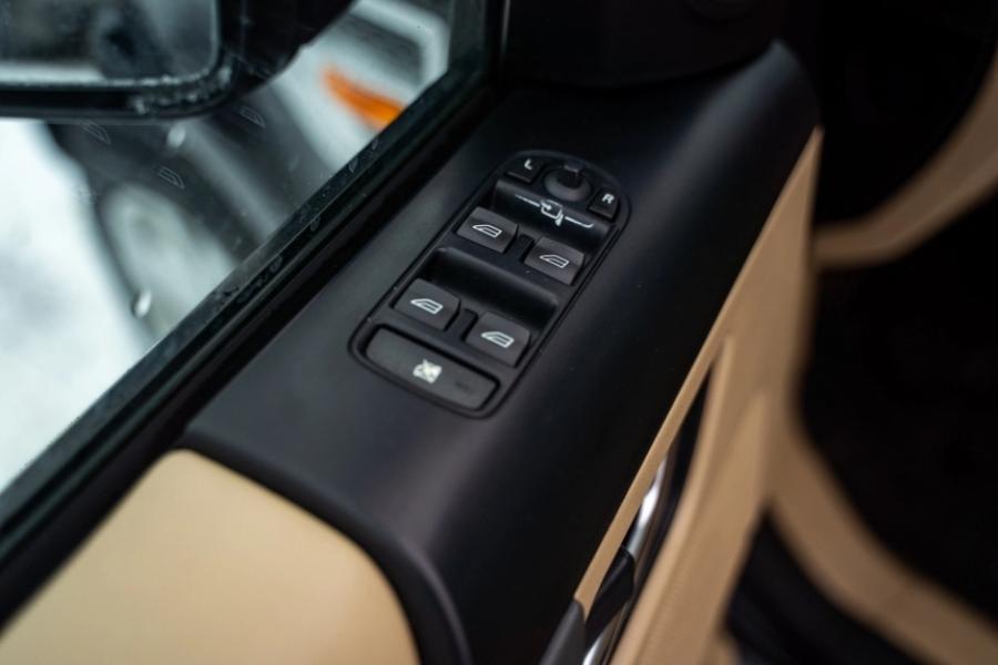 Melns Land Rover Freelander 2007 Rīga, ar dzinēja tilpumu 2.20 L un nobraukumu 321 tūkst. km par 4490 €, foto 35 vietnē AUTOMOTO.COM.LV