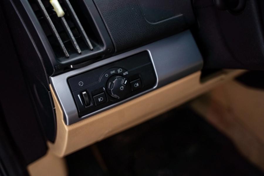 Melns Land Rover Freelander 2007 Rīga, ar dzinēja tilpumu 2.20 L un nobraukumu 321 tūkst. km par 4490 €, foto 39 vietnē AUTOMOTO.COM.LV