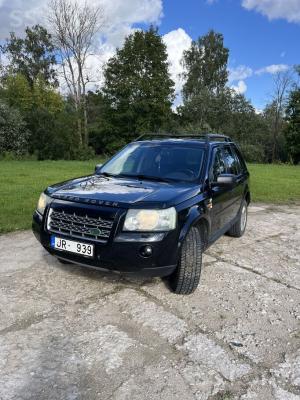 Black Land Rover Freelander 2007 in Aizkraukle, with an engine capacity of 2.20 L and mileage of 350 thousand km for 3800 €, photo  on AUTOMOTO.COM.LV