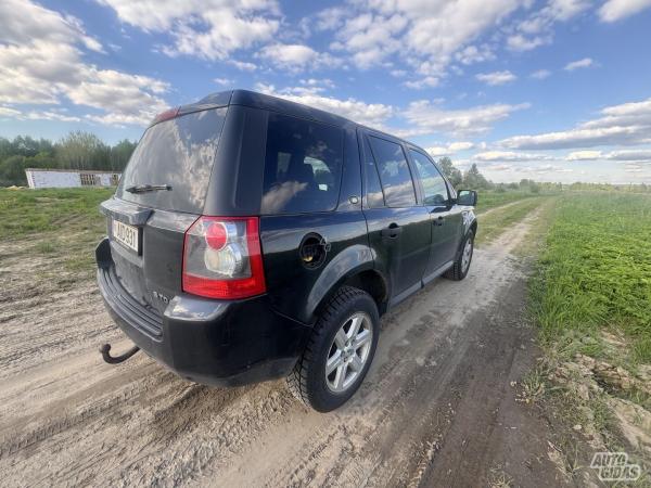 Black Land Rover Freelander 2008 in Vilnius, with an engine capacity of 2.20 L and mileage of 235 thousand km for 2900 €, photo 7 on AUTOMOTO.COM.LV